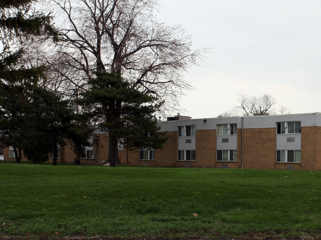 Pinewood Place Affordable Apartments, Toledo, OH Low Income Housing ...